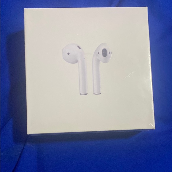Apple | Headphones | Apple Airpods Wireless Earbuds | Poshmark